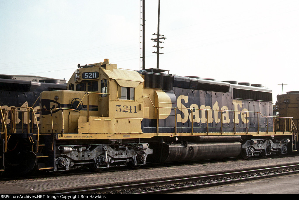 ATSF 5211